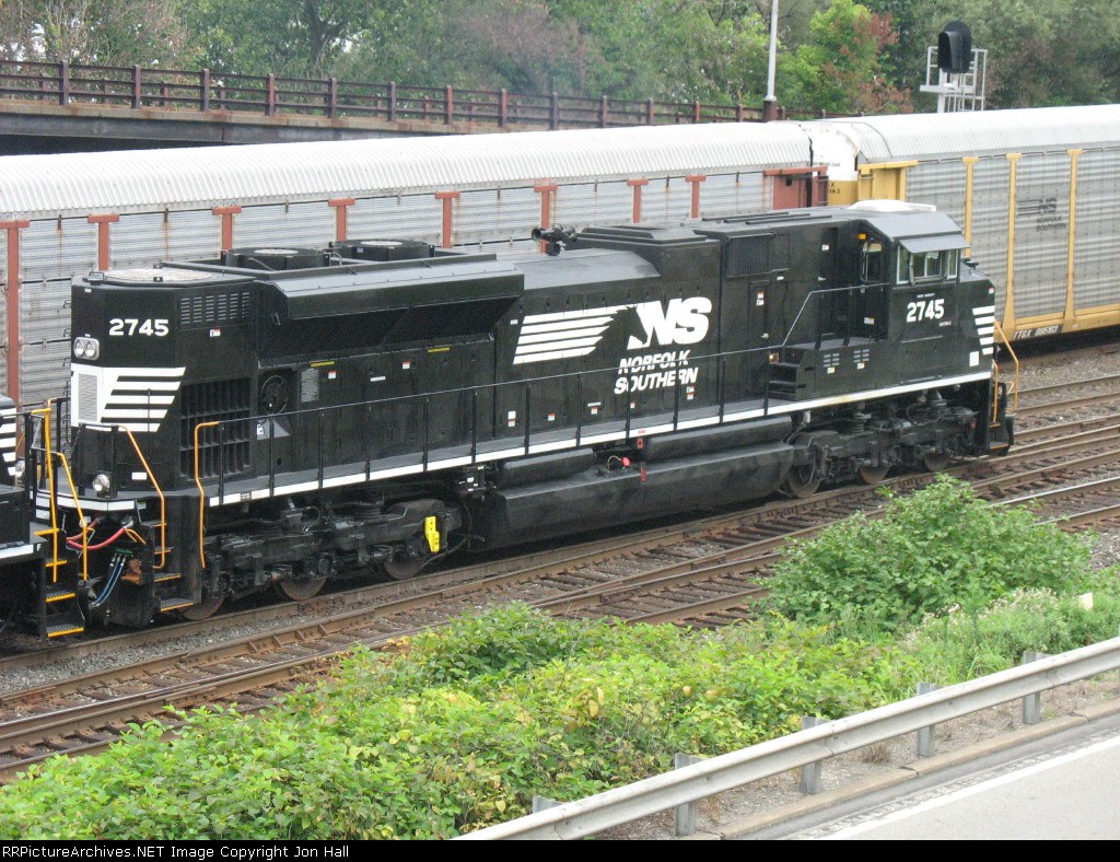 NS 2745